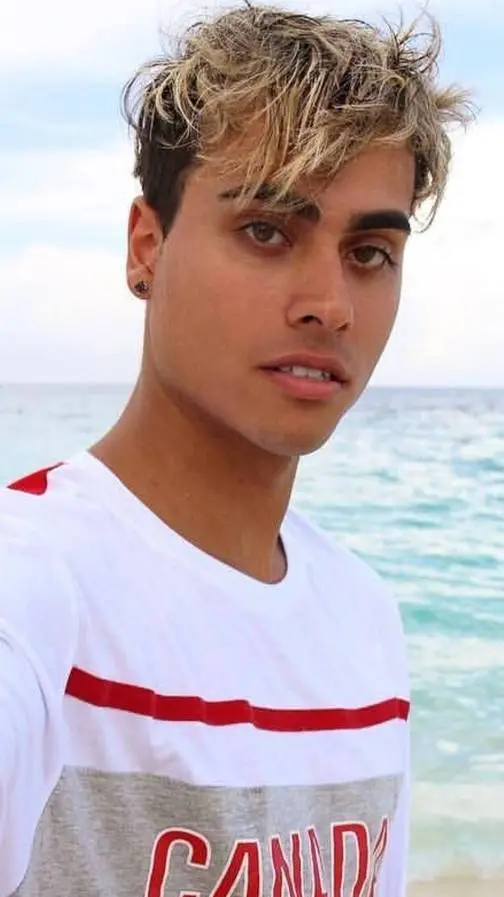 Chat with Darius Dobre - text or voice, Enjoy AI Chat Free & Safe