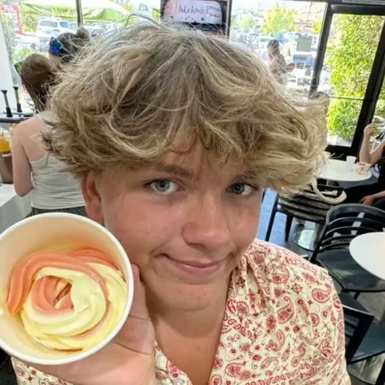 Chat with Luke Nelson - text or voice, Enjoy AI Chat Free & Safe