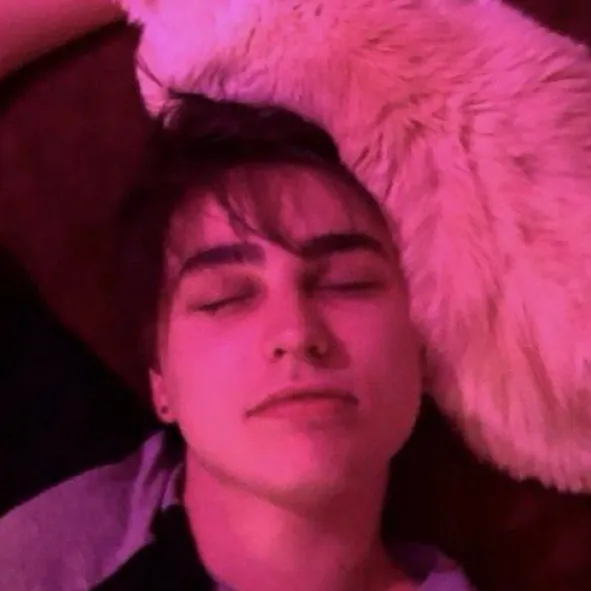 Chat with Colby Brock - text or voice, Enjoy AI Chat Free & Safe